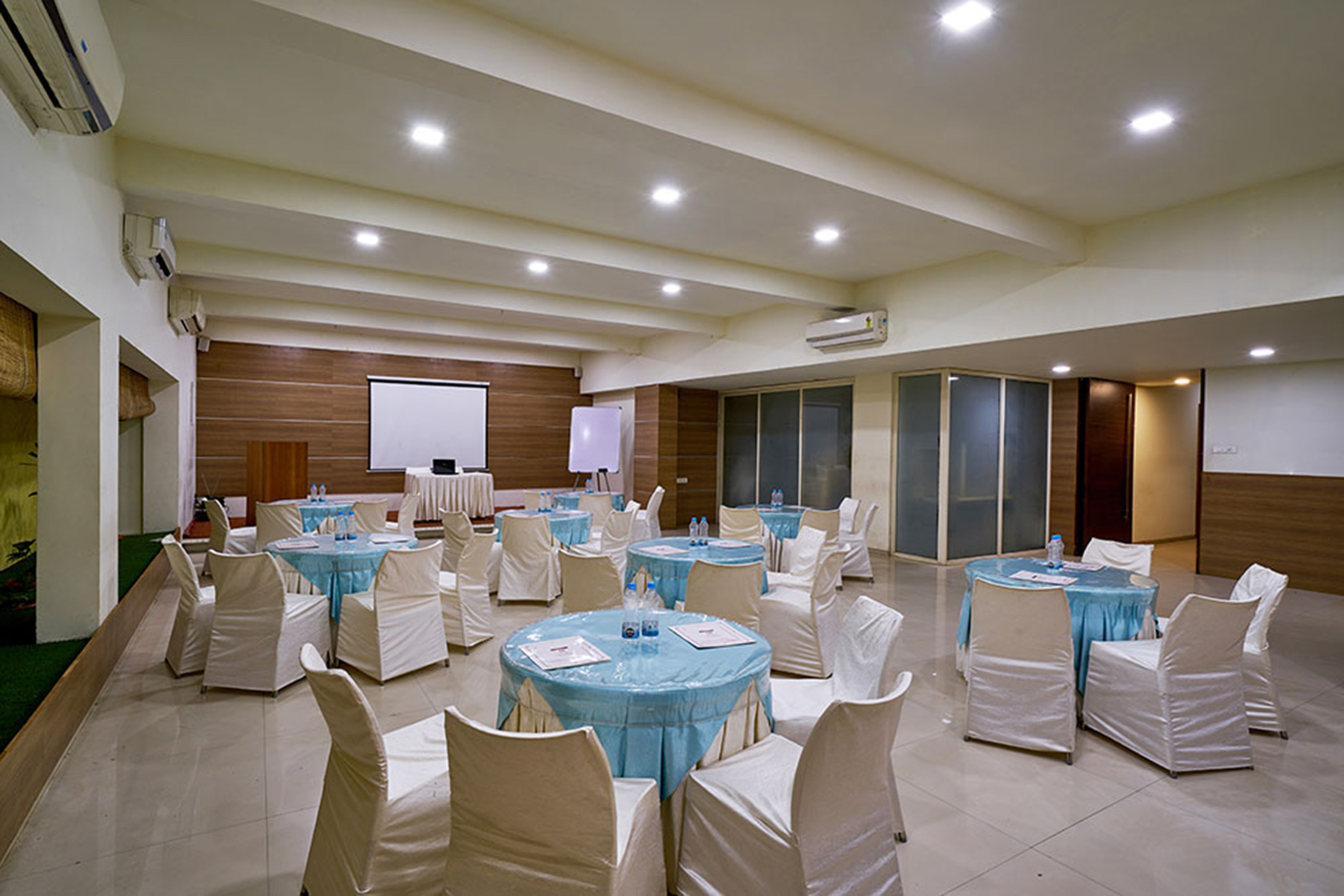 Banquets Hall In Hotel Maratha Regency Hotel Kolhapur